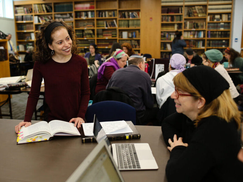 How Yeshivat Maharat is building a field of women Orthodox rabbis ...