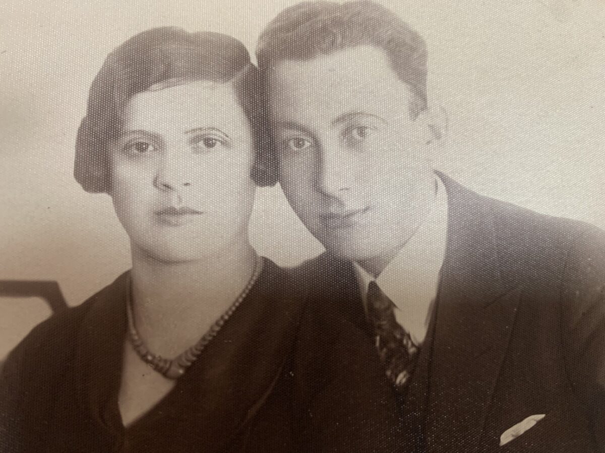 New Claims Conference grant helps Center for Jewish History solve ...